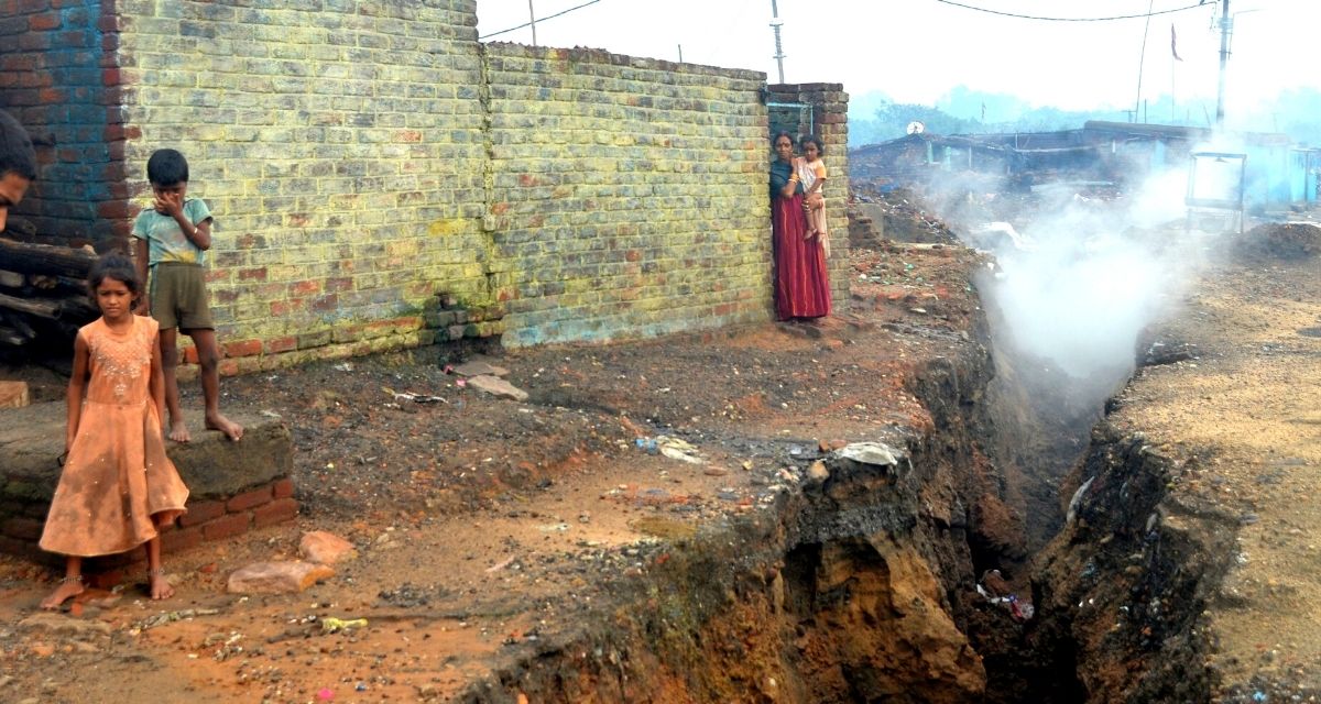 20 Years On, Families Continue to Live in Fear Near Jharia's ...