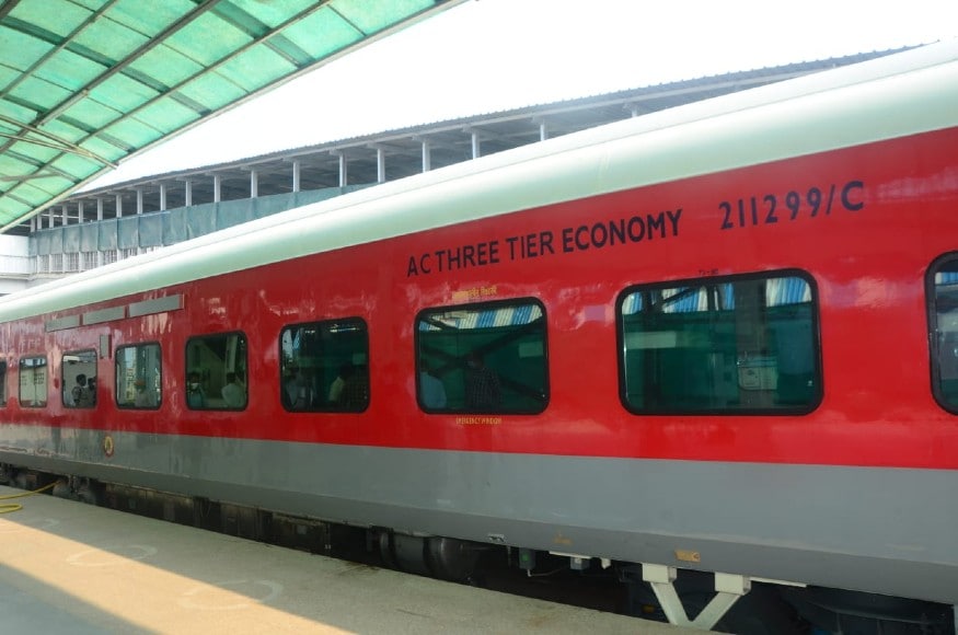 Indian Railways’ First AC-3-tier Economy Coach to Run from Prayagraj to ...