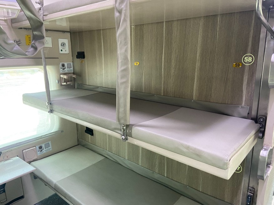 Indian Railways’ First AC-3-tier Economy Coach to Run from Prayagraj to ...