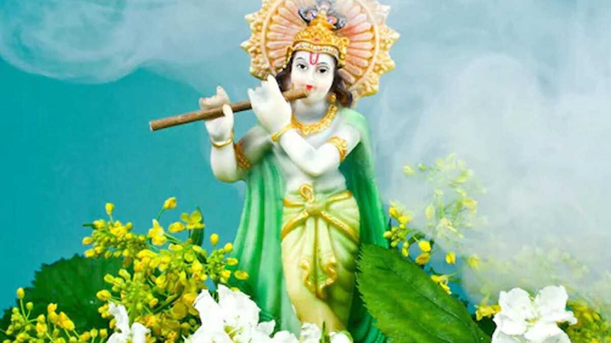 Janmashtami 2021: Check Out the List of Items You Would Need For Lord ...