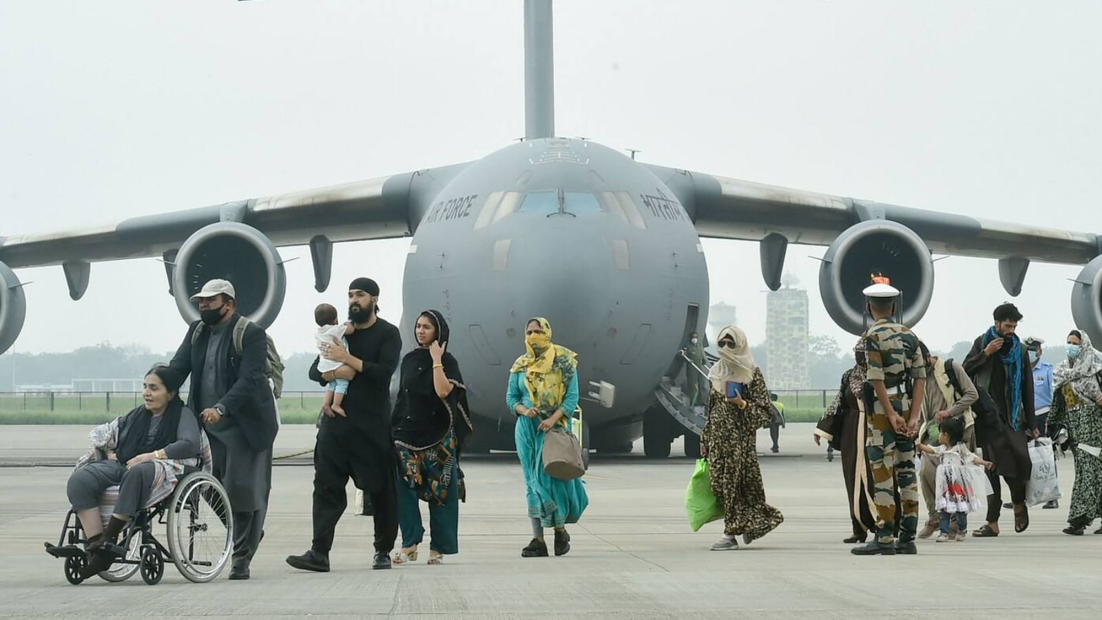 India Evacuated 565 People from Afghanistan Under 'Operation Devi ...