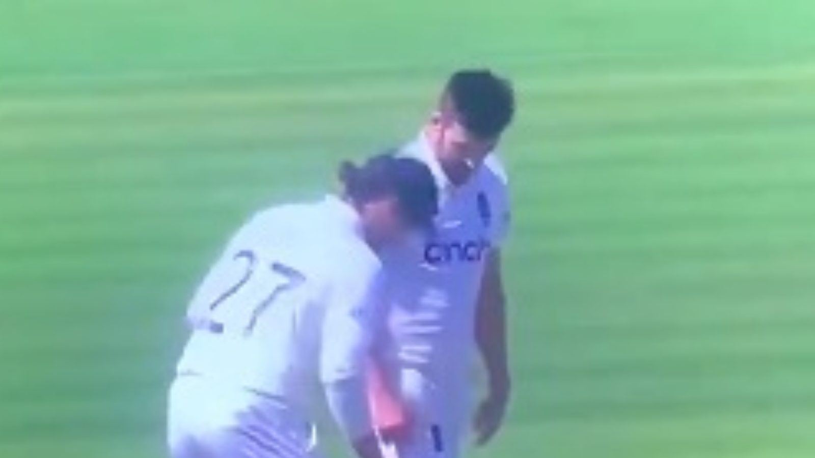 Video: Is This Ball-Tampering or a Failed Attempt at Nutmeg? Decide For ...