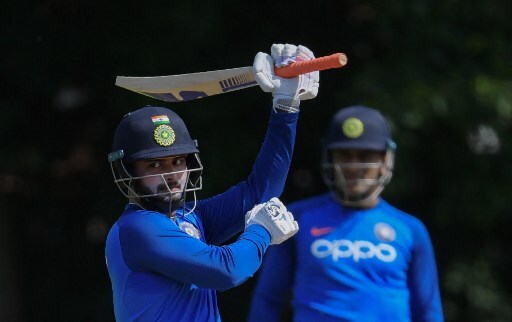 MS Dhoni, The Mentor - What Does it Mean for Team India? | News News ...