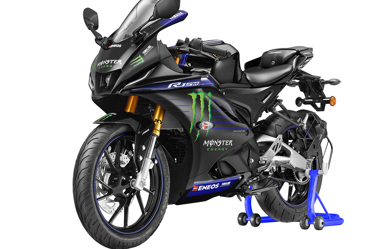 In Pics: 2021 Yamaha YZF-R15 V4 Launched, See Design, Features and More ...