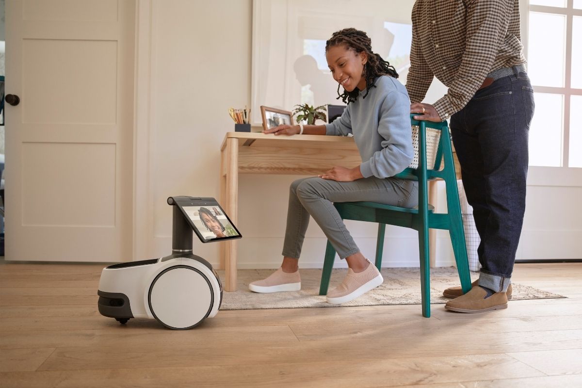 In Photos: Meet Amazon's Cute Robot Astro That Combines Alexa, Ring ...