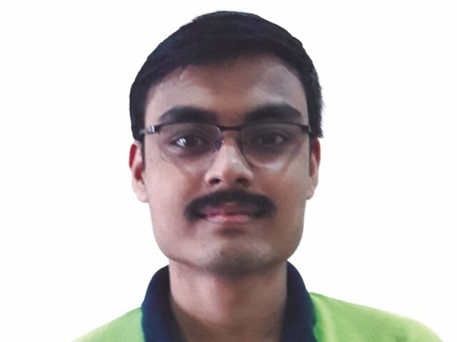 JEE Main 2021: Raipur Student Anshul Verma Scores 100 Percentile Twice, Secures Rank 1 - News18