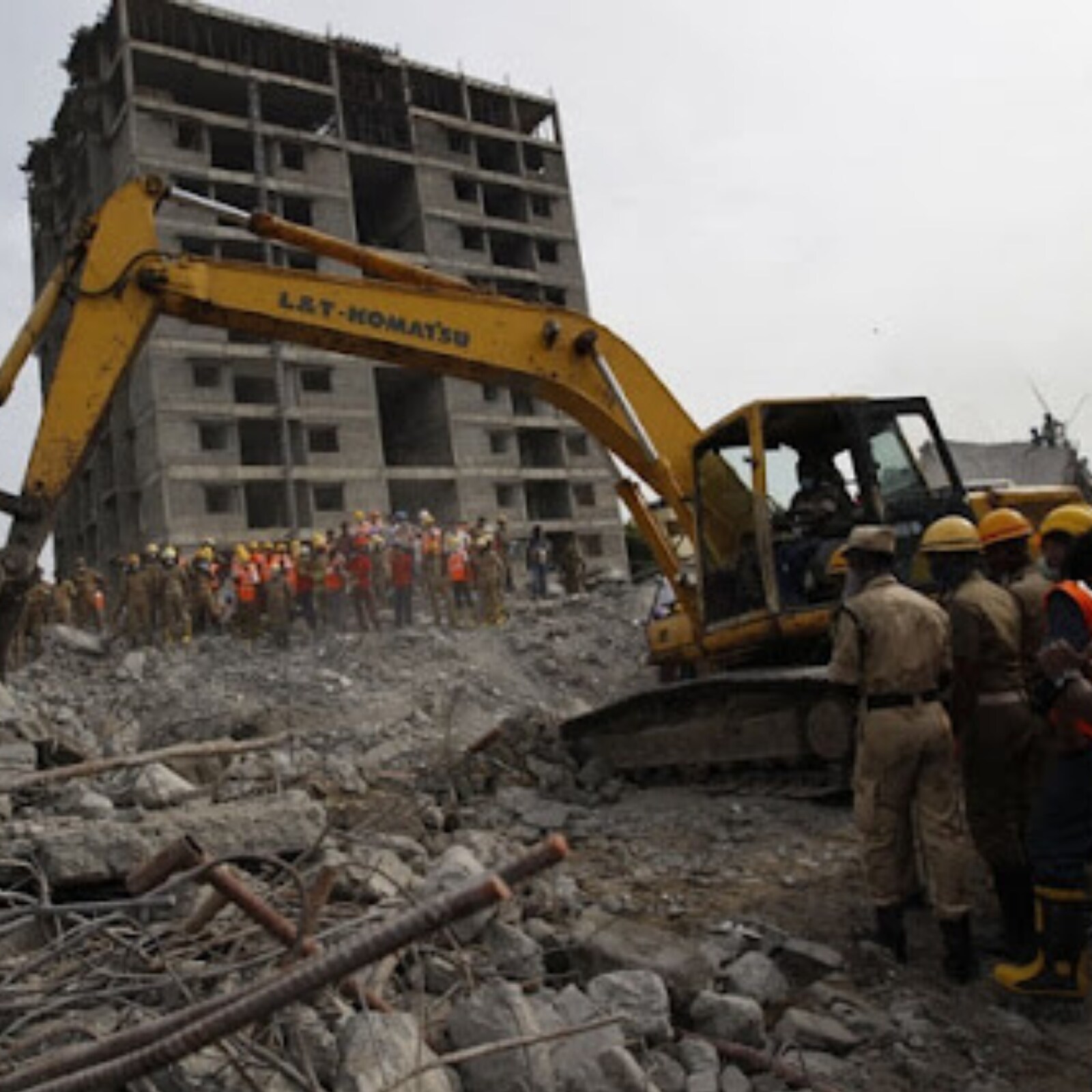 Noida Twin Towers Demolition: Illegal, Unsafe Buildings Razed Using ...