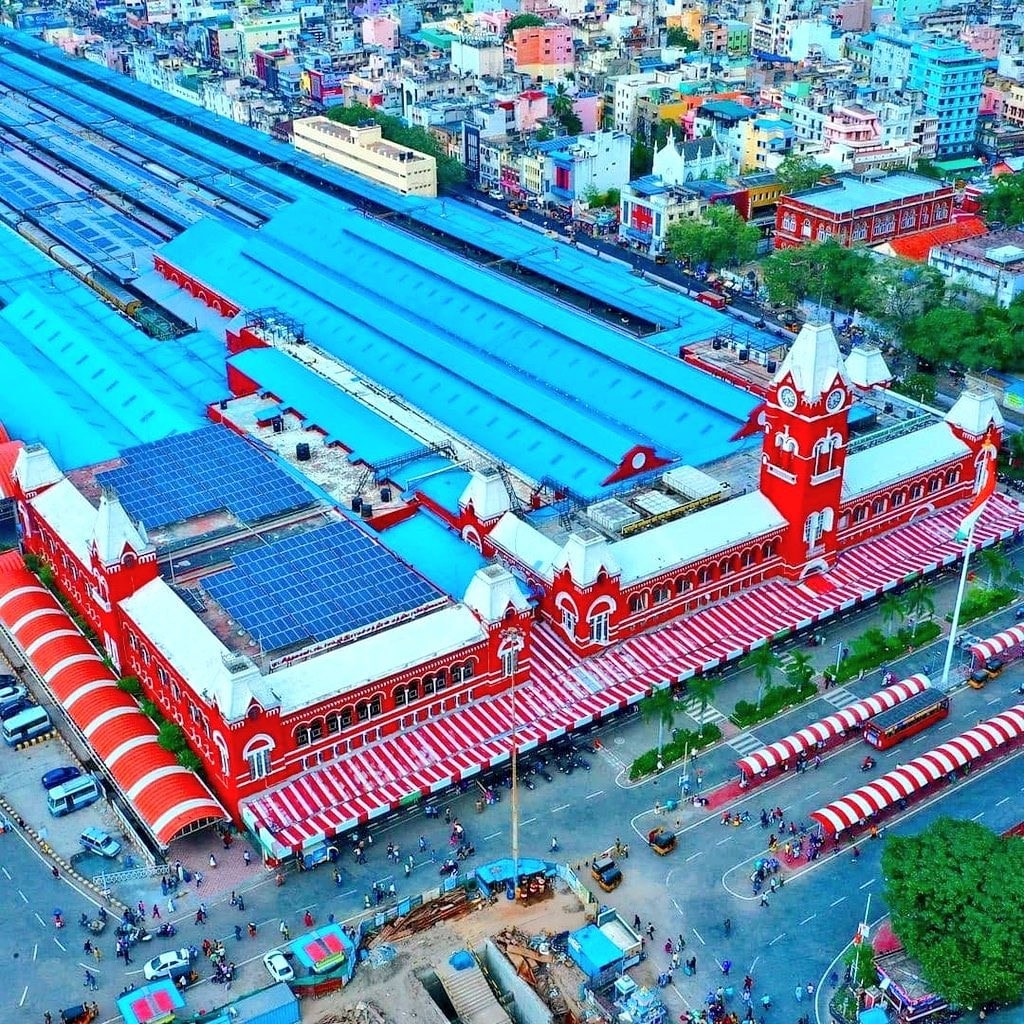 Indian Railways' Chennai Central Station is Now Fully Powered by Solar ...