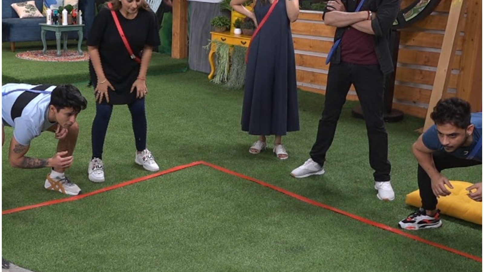 Bigg Boss OTT Day 26 Photos: The Task Ends in a Tie - News18