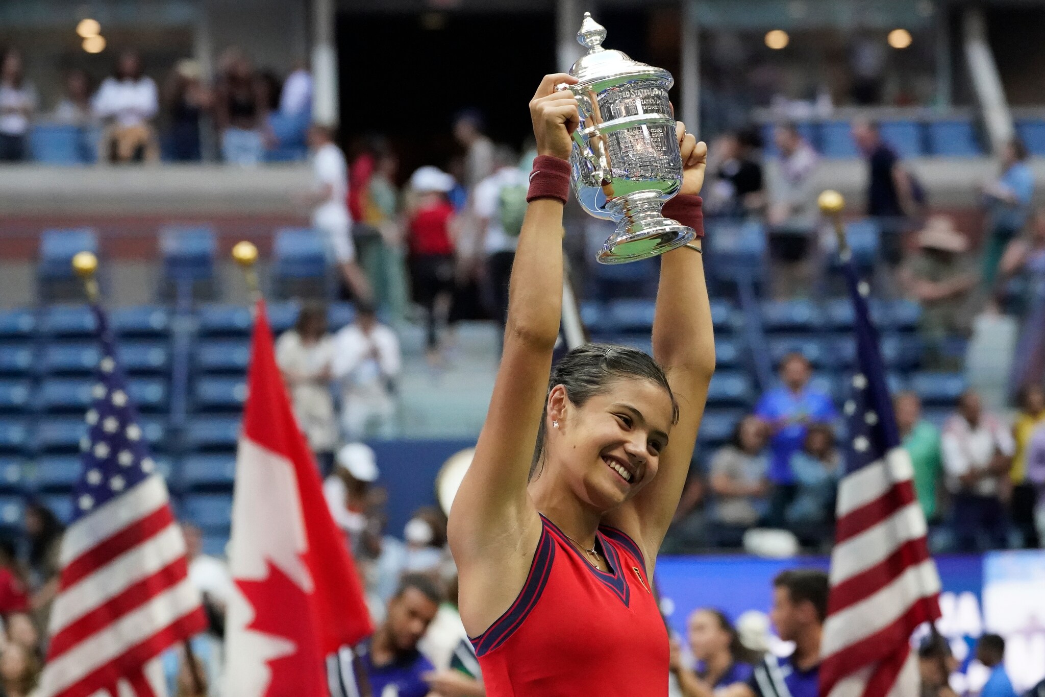 Emma Raducanu Beats Leylah Fernandez to Win Historic US Open Title, In ...