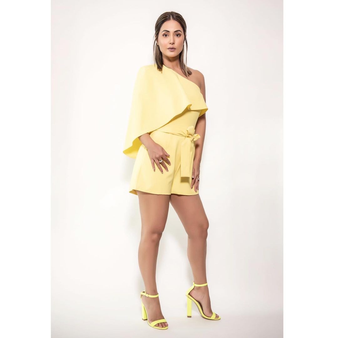Hina Khan Looks Uber Chic In Western Outfits, Take A Look At The Diva's ...