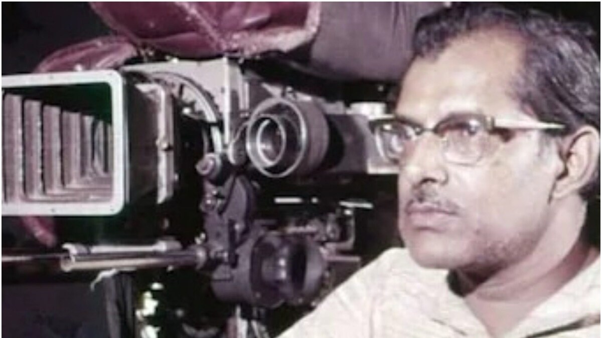 Hrishikesh Mukherjee Birth Anniversary: Top 5 Movies by the Legendary ...