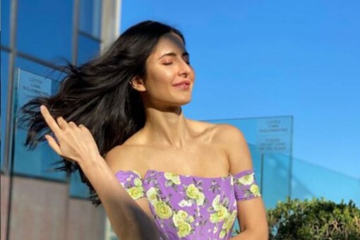 Katrina Kaif Stuns in a Floral Dress, Enjoys Turkey Schedule of Tiger 3 ...