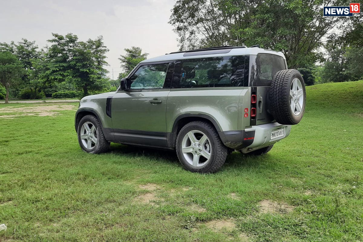 In Pics: 2021 Land Rover Defender 90 - Closer Look at Design, Features ...