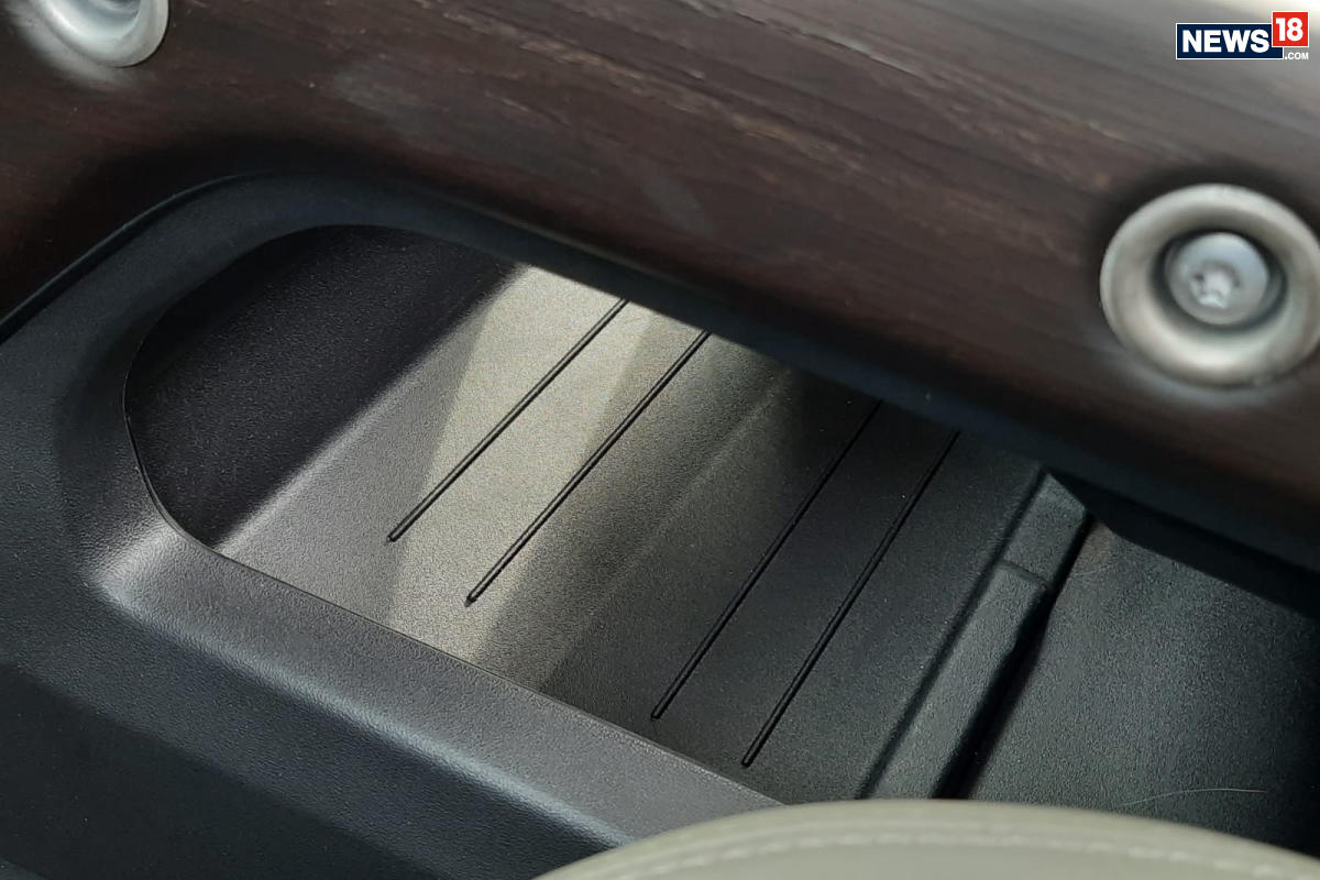 In Pics: 2021 Land Rover Defender 90 - Closer Look at Design, Features ...