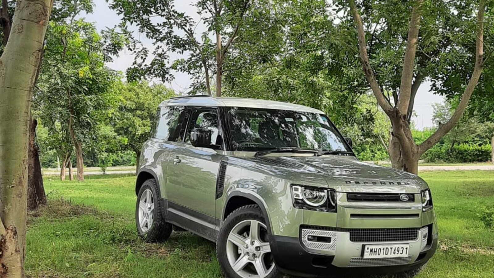 In Pics: 2021 Land Rover Defender 90 - Closer Look at Design, Features ...