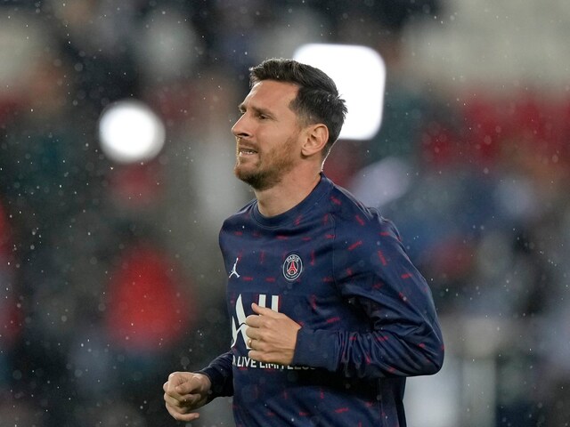 Lionel Messi Suffers Knee Injury, Ruled Out of PSG's Midweek Game ...