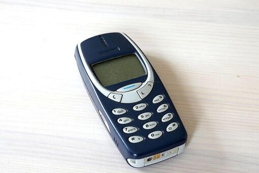 Nokia 3310 Released 21 Years Ago But It's Still 'Indestructible' in ...