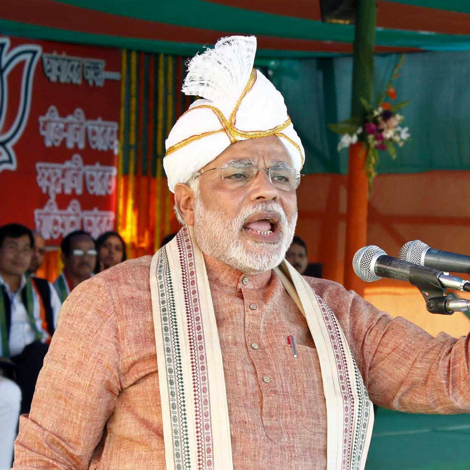 Peacock Hat to Colourful Pagdis: The Many Headgears of PM Narendra Modi ...