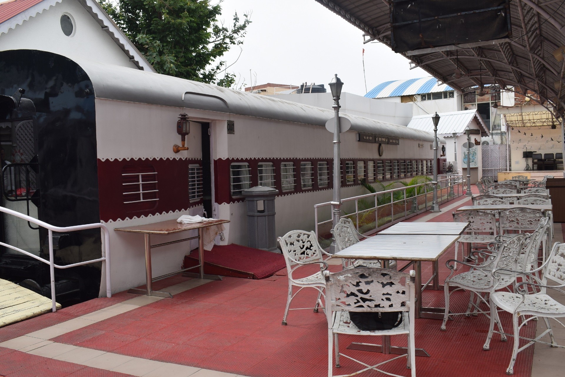 Indian Railways Convert Old Coaches Into Restaurants to Generate ...