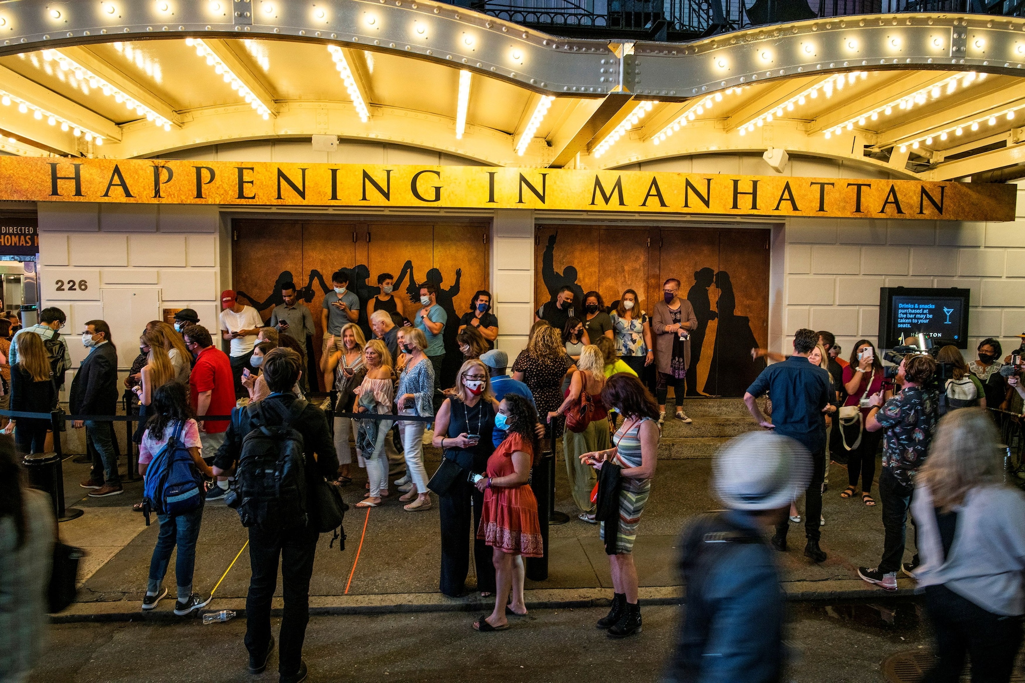 In Photos: Broadway Shows Reopen to Manhattan's Live Audience After ...