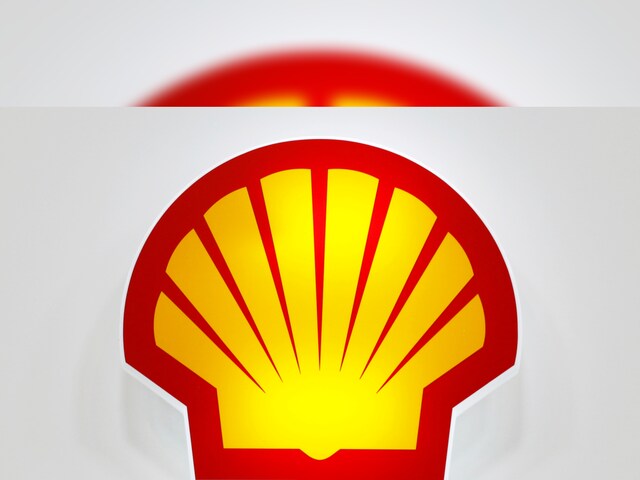 Oil Giant Shell Plans to Start Manufacturing Low-Carbon Jet Fuel at ...