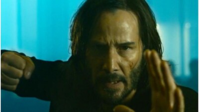 'Red Pill or Blue Pill': Keanu Reeves' The Matrix Resurrections Gives a ...