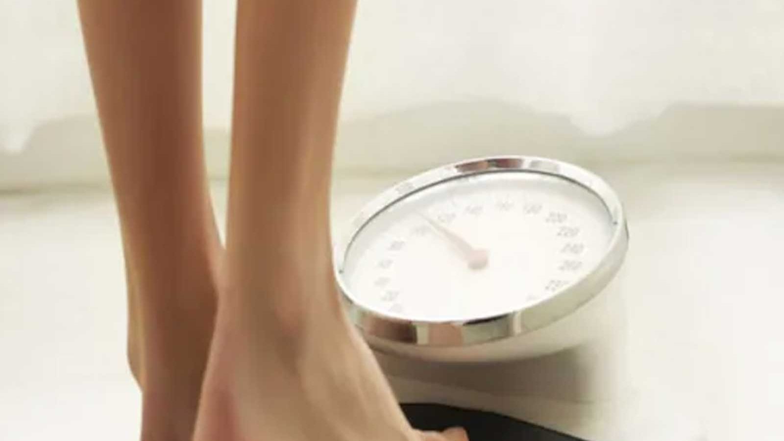 This UK Woman Once Weighed 250 Kilos. This is How She Lost 95 KG | Buzz ...