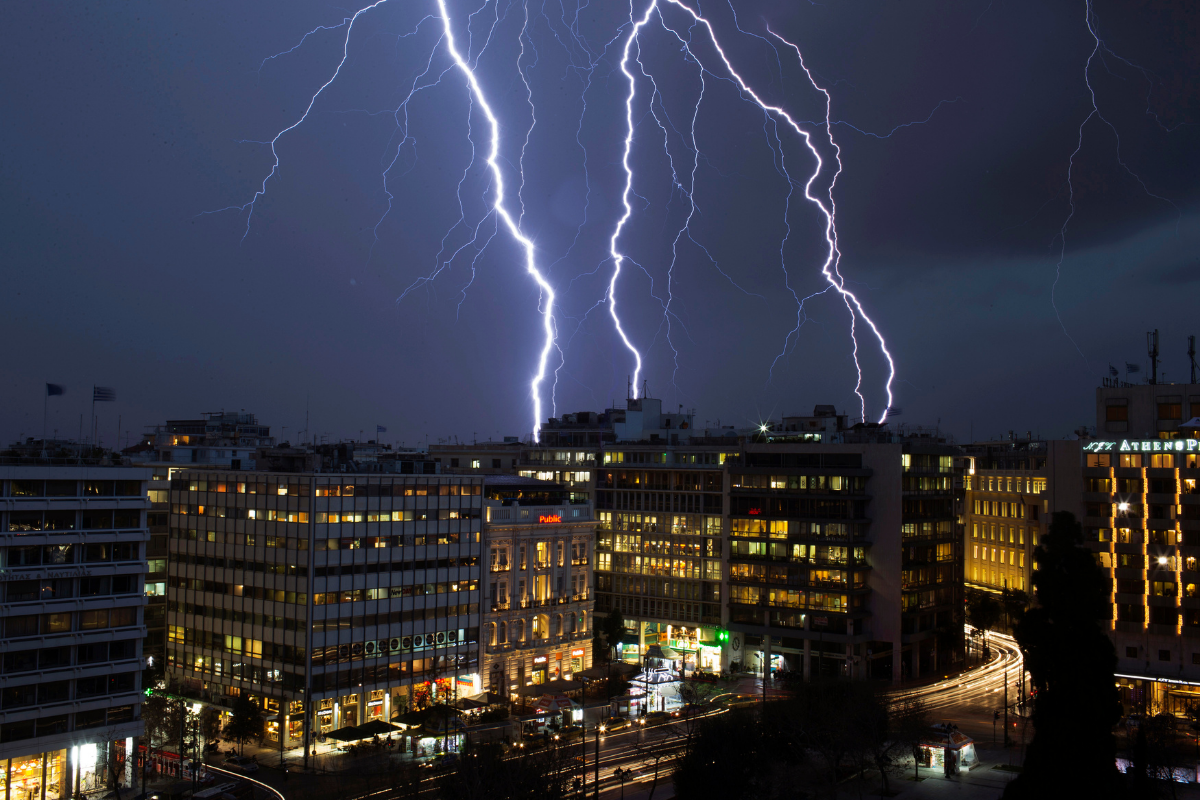 In Photos: Incredible Images of Lightning Strikes Around the World - News18