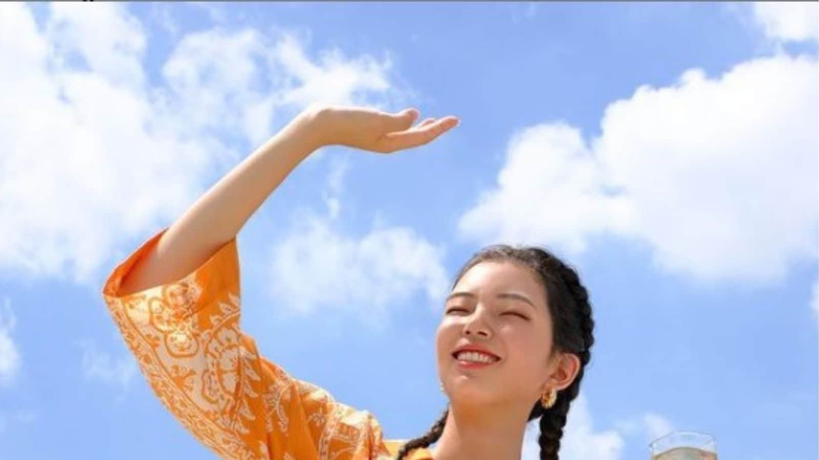 Rozy, An Instagram Influencer, Has 100 Sponsorship Deals. But She Is ...