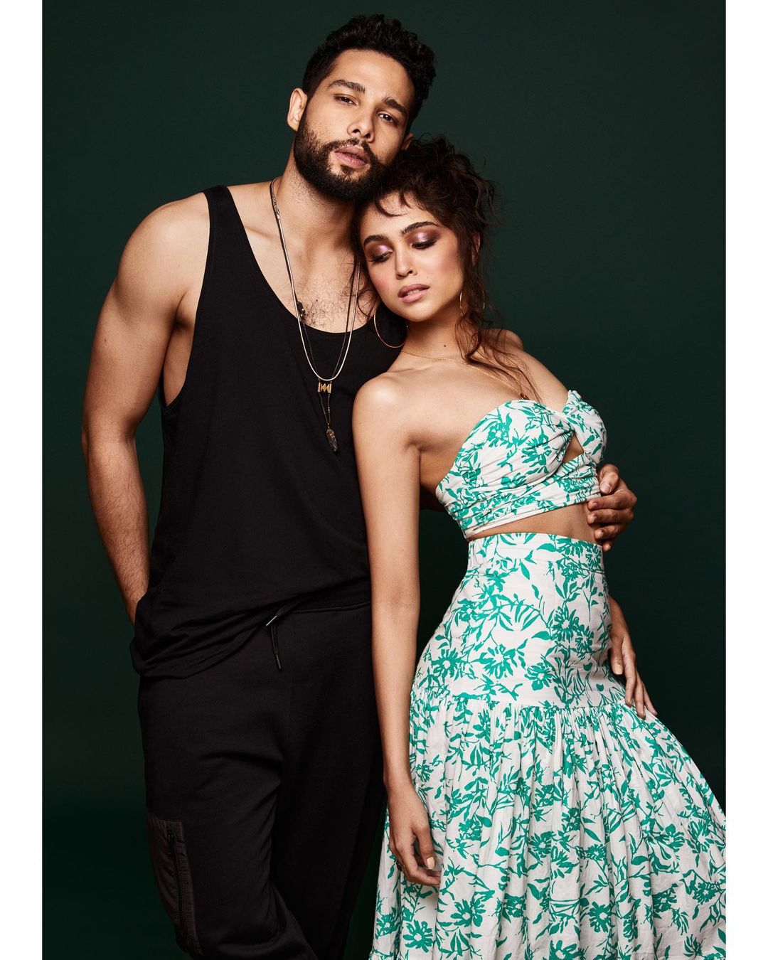 Sharvari Wagh Looks Sexy In Bodycon Top, Channels It With Co-Star ...