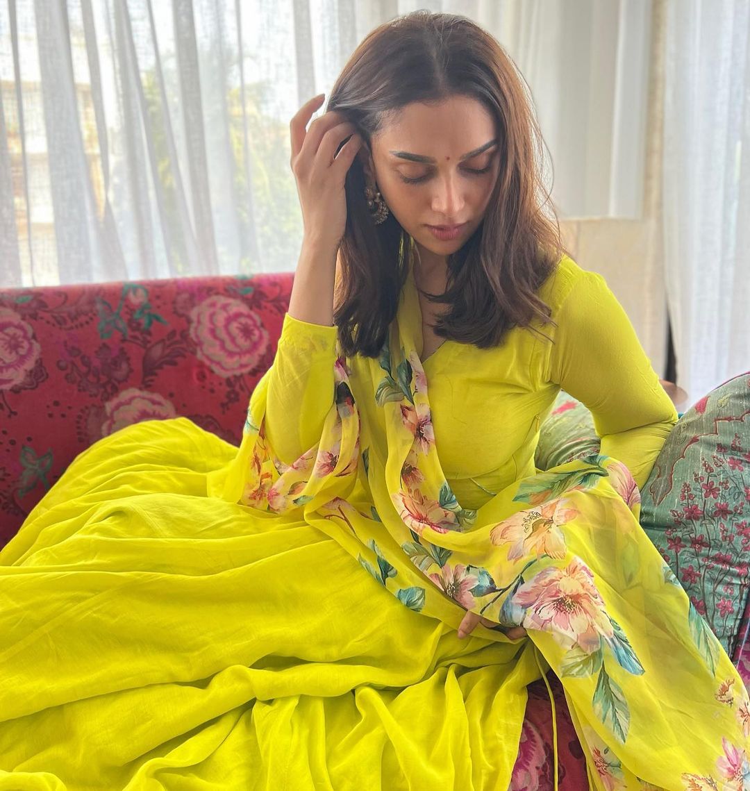 Aditi Rao Hydari Is A Sight To Behold In Lehenga Choli, See Her Most ...