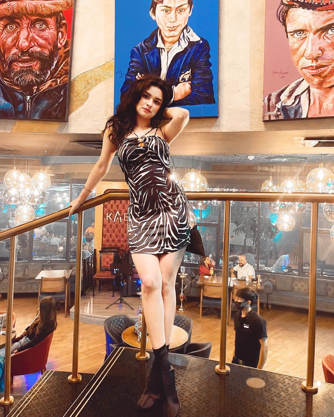 Avneet Kaur Gives Major Fashion Goals During Dubai Holiday, See The ...