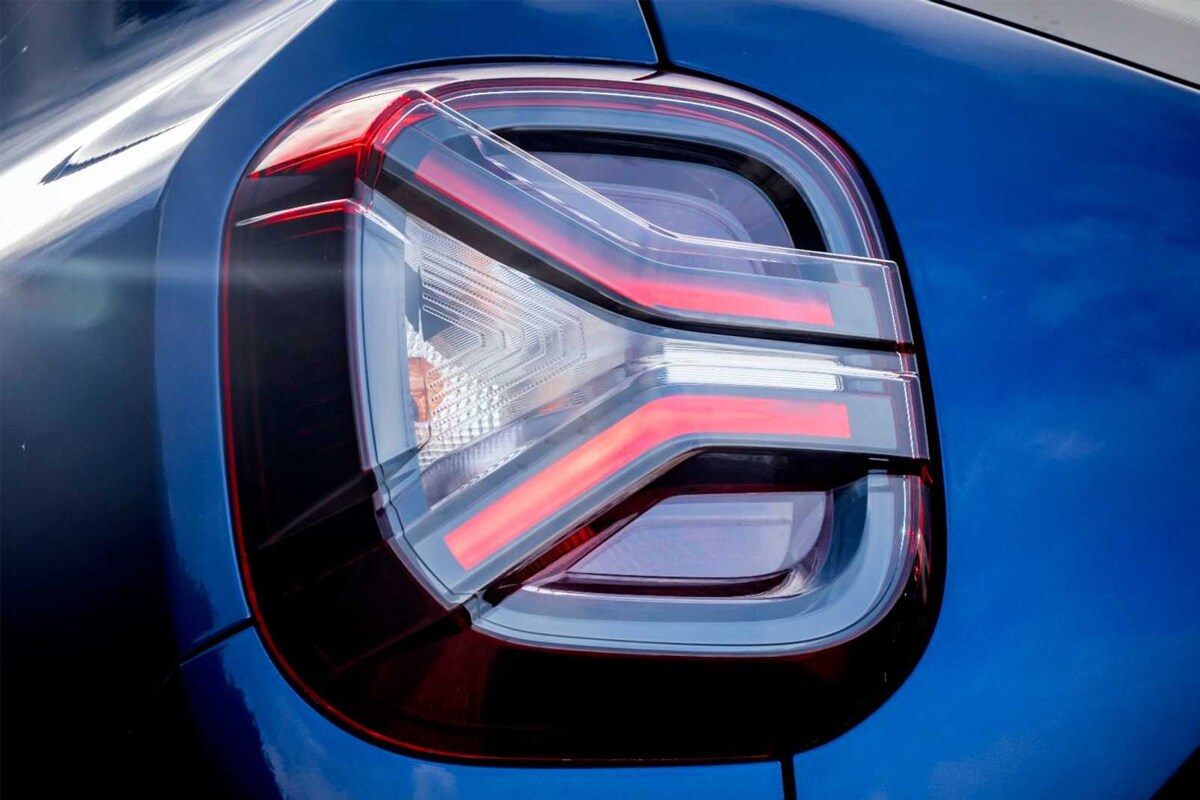 In Pics: Dacia Duster Commercial Unveiled as Two-Seater SUV with ...