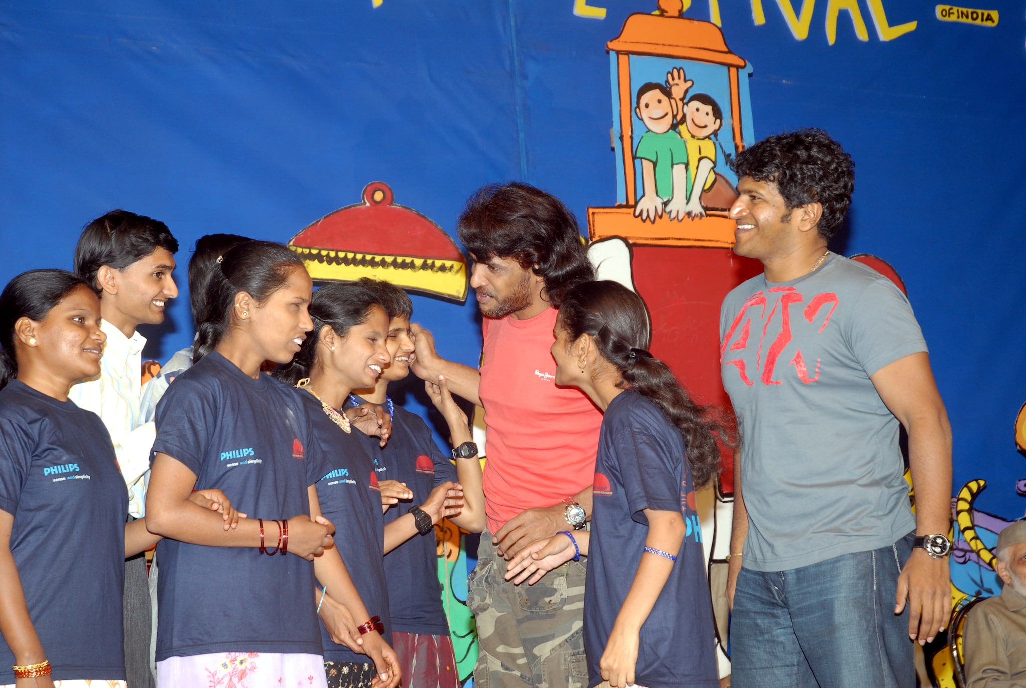 Puneeth Rajkumar Dies Of Heart Attack: Check Out His Rare And Unseen ...