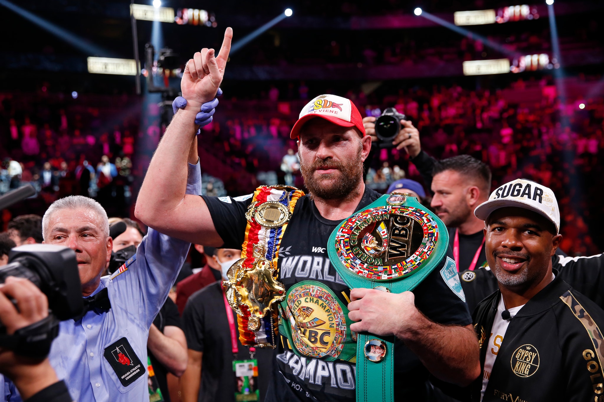 IN PICS: Tyson Fury Knocks Out Deontay Wilder in Heavyweight ...