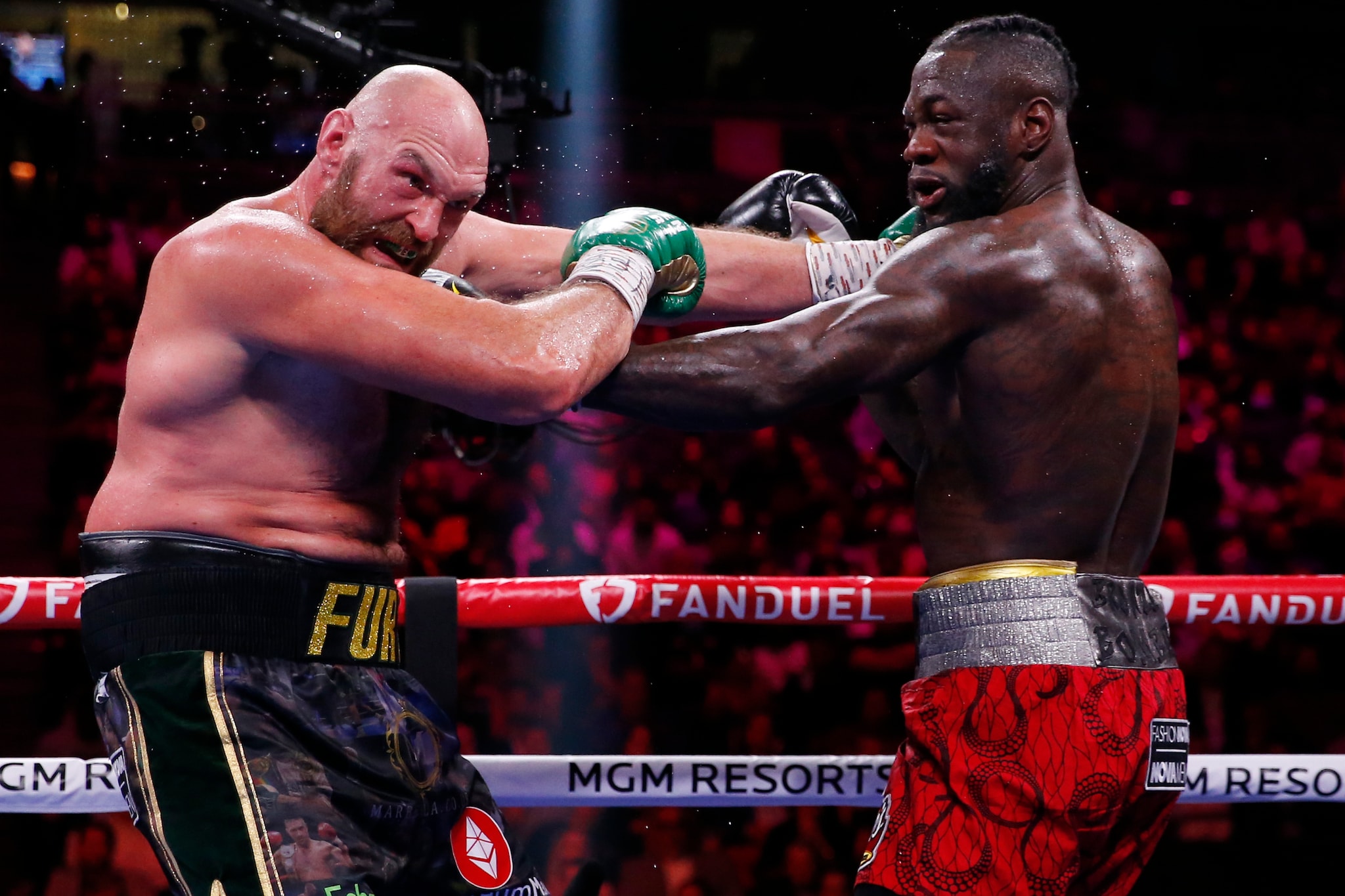 IN PICS: Tyson Fury Knocks Out Deontay Wilder in Heavyweight ...