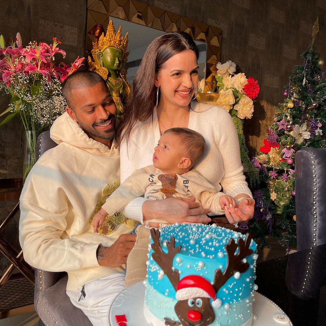 Happy Birthday, Hardik Pandya: Cricketer Adorable Moments with Wife ...