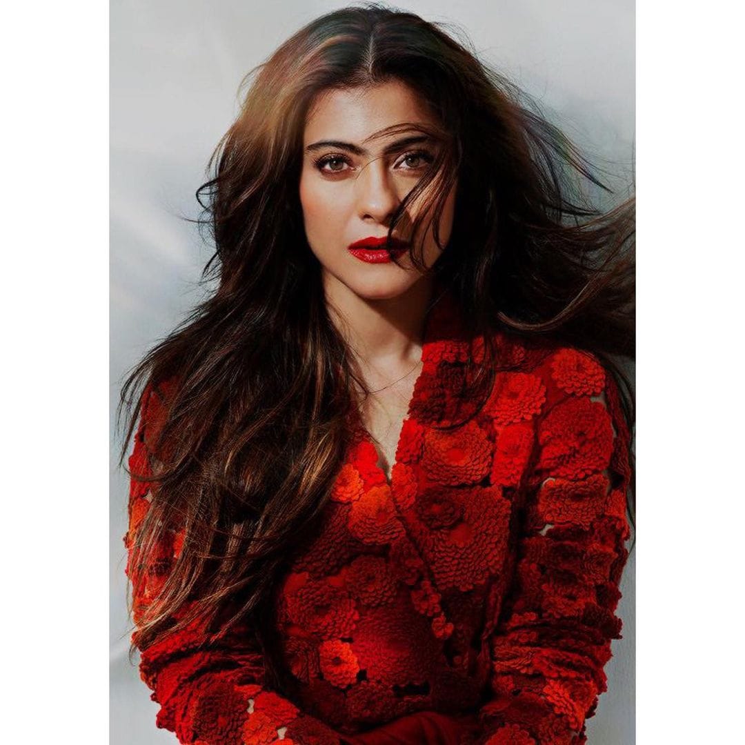 Kajol Makes Heads Turn In Black And White High-Slit Gown, Check Out Her ...