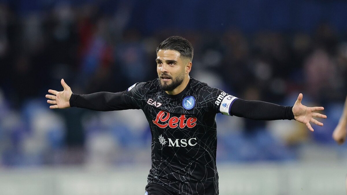 Lorenzo Insigne Penalty Double Takes Napoli Back to Serie A 2021-22 ...
