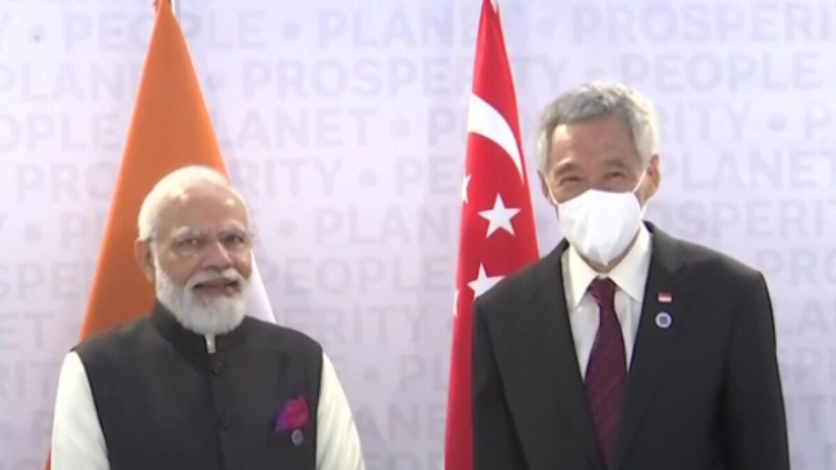 PM Modi Holds 'Fruitful Meeting' with Singapore Counterpart in Italy ...