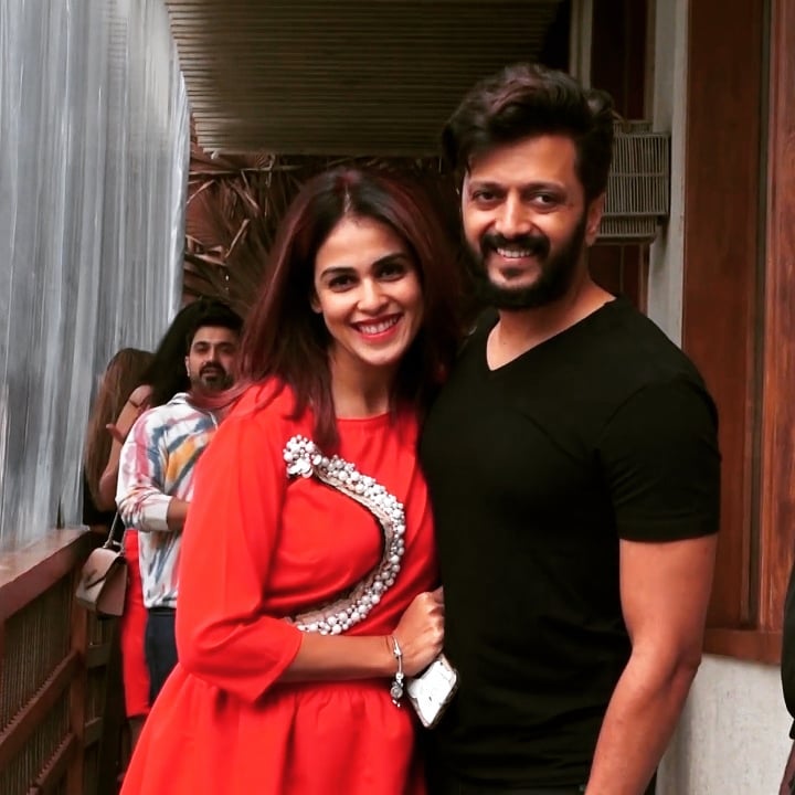 Riteish Deshmukh-Genelia D'Souza Make Stylish Appearance At Popular ...