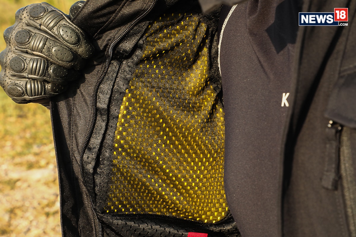 In Pics: Royal Enfield Nirvik Riding Jacket, See Features, Design and ...