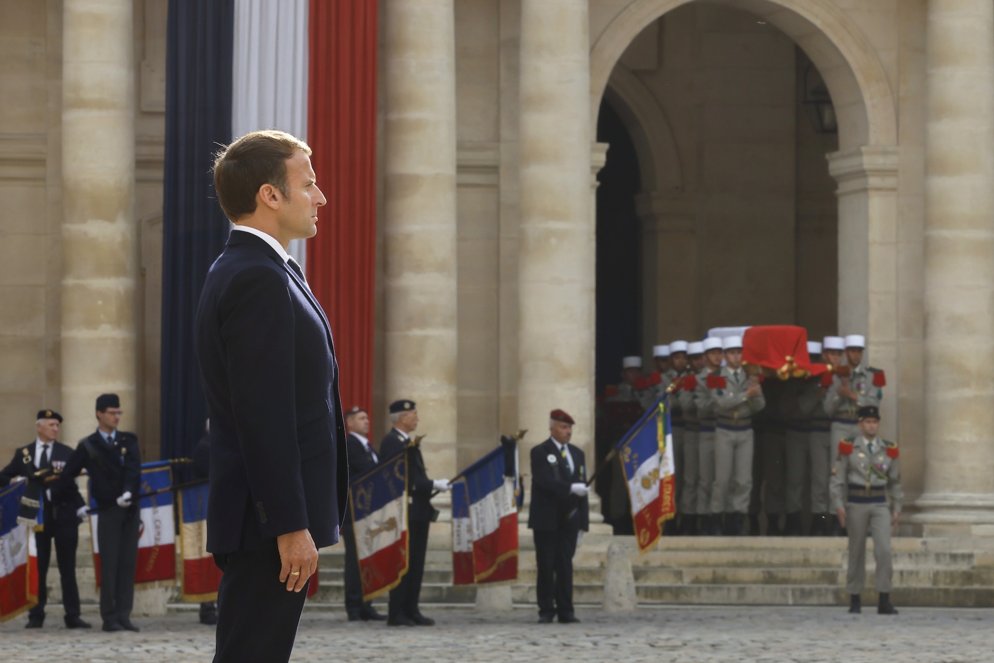 In Photos: France Pays Tribute to Last Survivor of WW2 Liberation Order ...