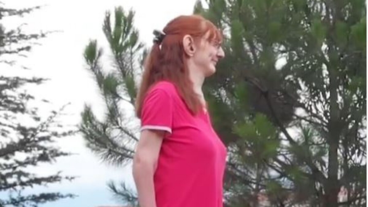 Meet Rumeysa Gelgi, the Tallest Woman in the World, Standing at Over 7 ...