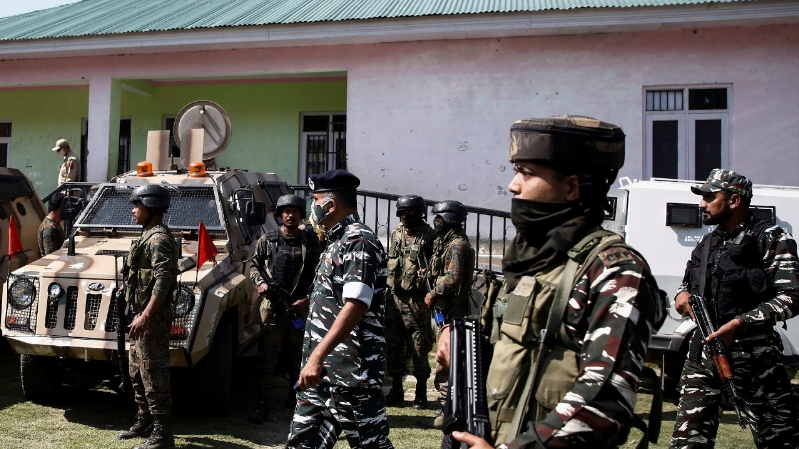 J&K Security Forces Neutralise 3 Terrorists, Including Mastermind of ...