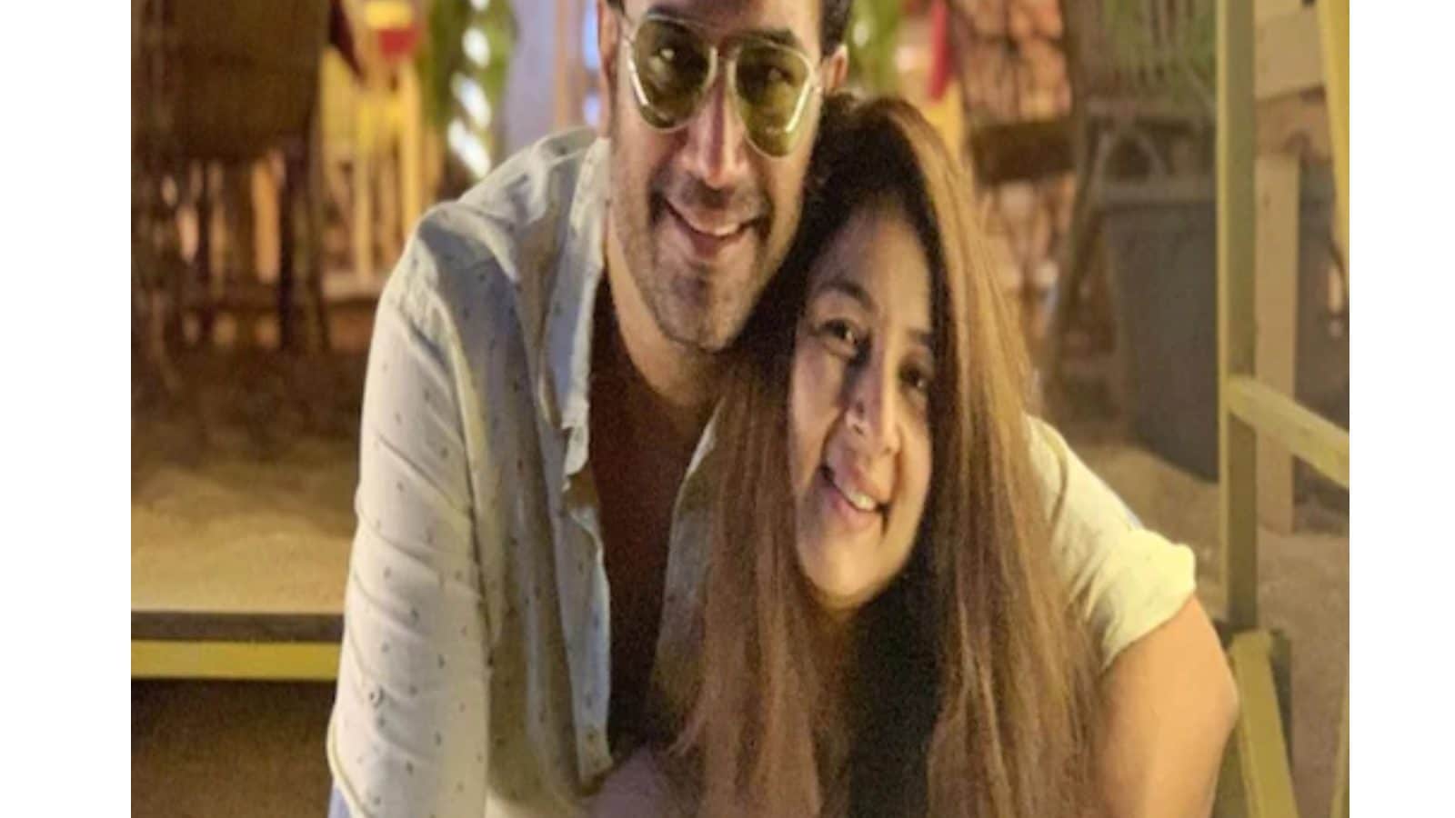 Happy Birthday Sharad Kelkar: Take a Look at Sharad and Keerti Gaekwad ...