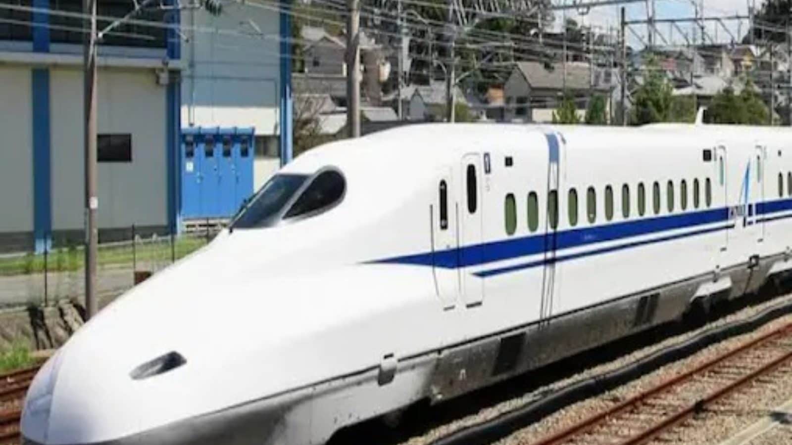 India’s First-ever Bullet Train Set to Roll by 2026, says Railway ...