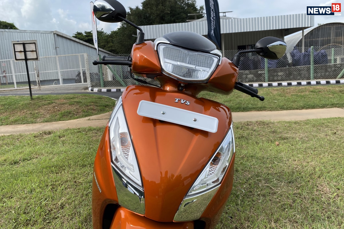 In Pics: TVS Jupiter 125 Scooter - Detailed Image Gallery of Design ...