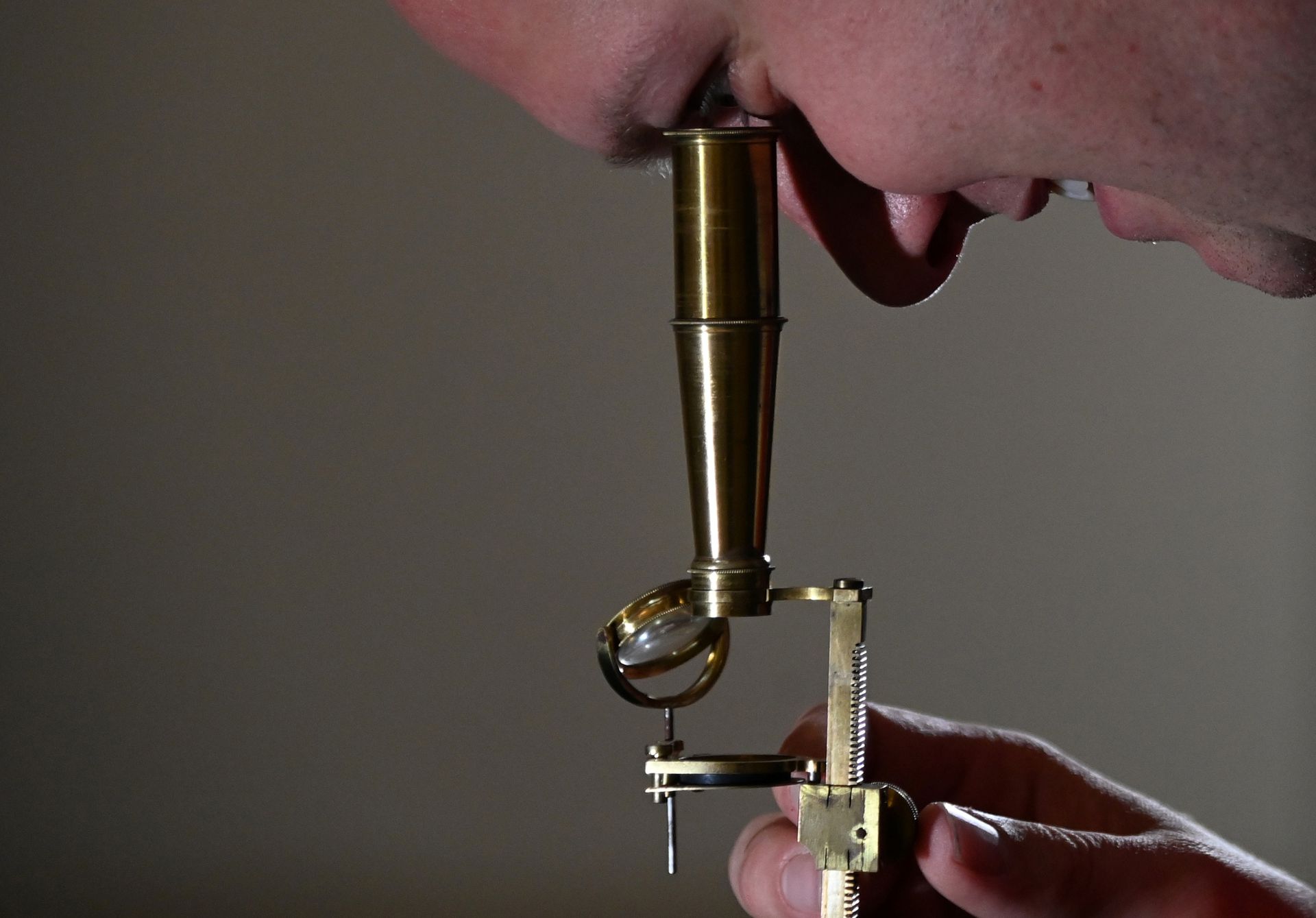 In Photos: Charles Darwin Family Microscope to be Sold at Auction - News18